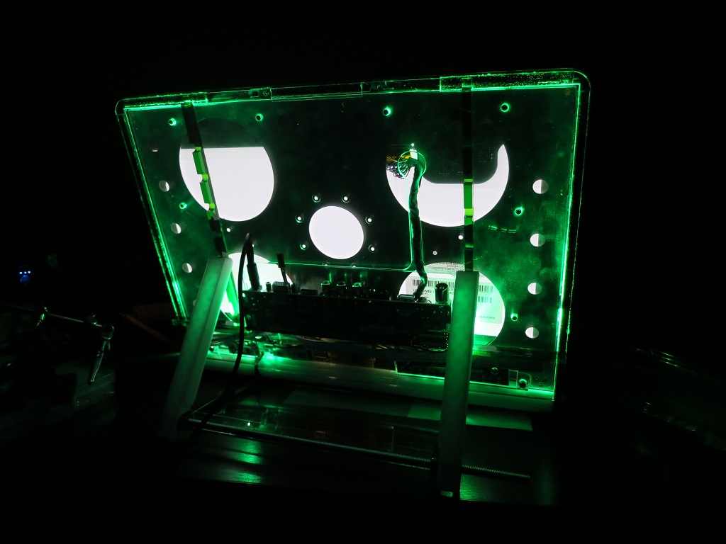 Portable External Monitor v3 LEDs – New Screwdriver