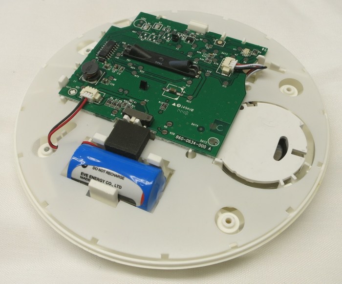 Disassemble Smoke Detector – New Screwdriver