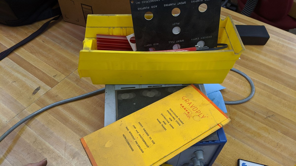 Old School Engraving With Gravoply – New Screwdriver