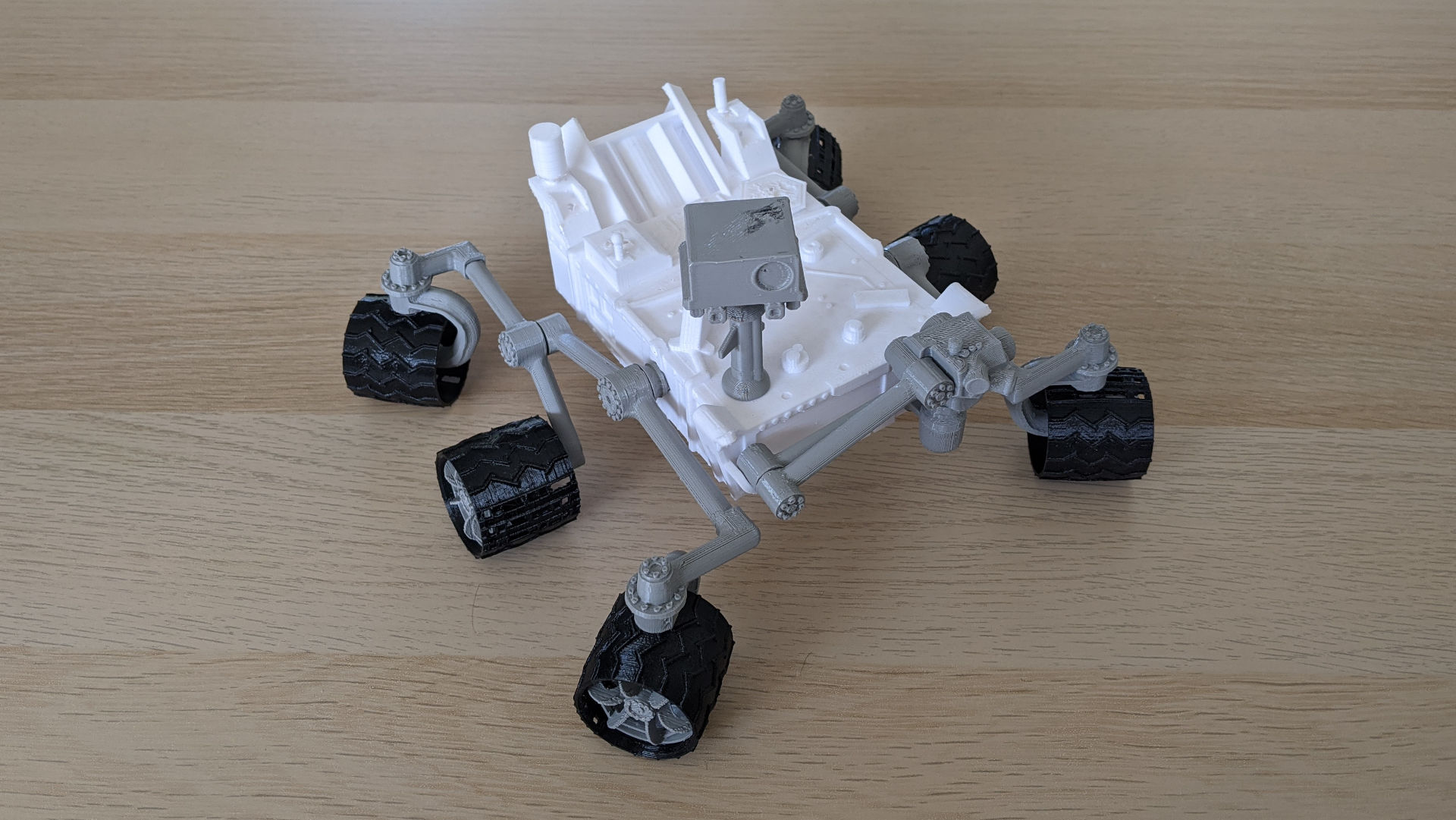 Built NASA’s Curiosity Rover 3D Printed Static Model – New Screwdriver