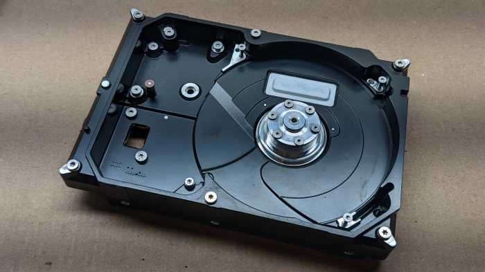 Hard Drive Brushless Motor as Generator – New Screwdriver