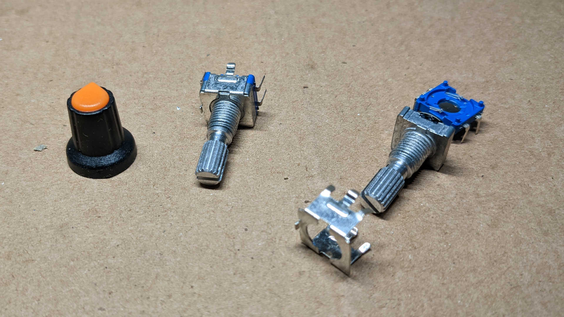 Quadrature Encoder Rotary Knob with Detent – New Screwdriver