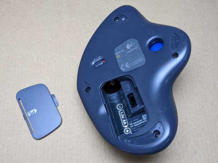 Logitech Wireless Trackball (M570) – New Screwdriver