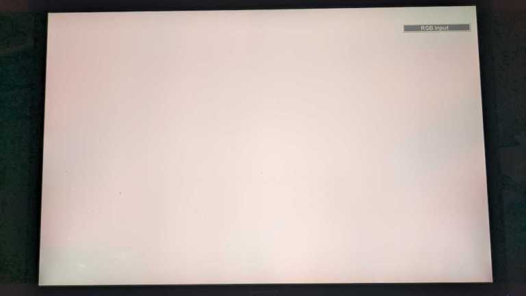 Full Screen White VGA Signal with Bitluni ESP32 Library – New Screwdriver