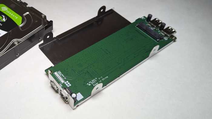 Seagate Backup+ Hub External Drive 8TB (SRD0PV1) Teardown – New Screwdriver