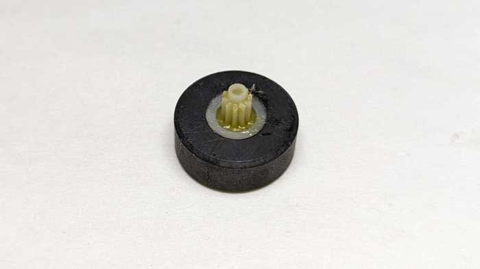 Fun with Magnetic Field Viewing Film – New Screwdriver