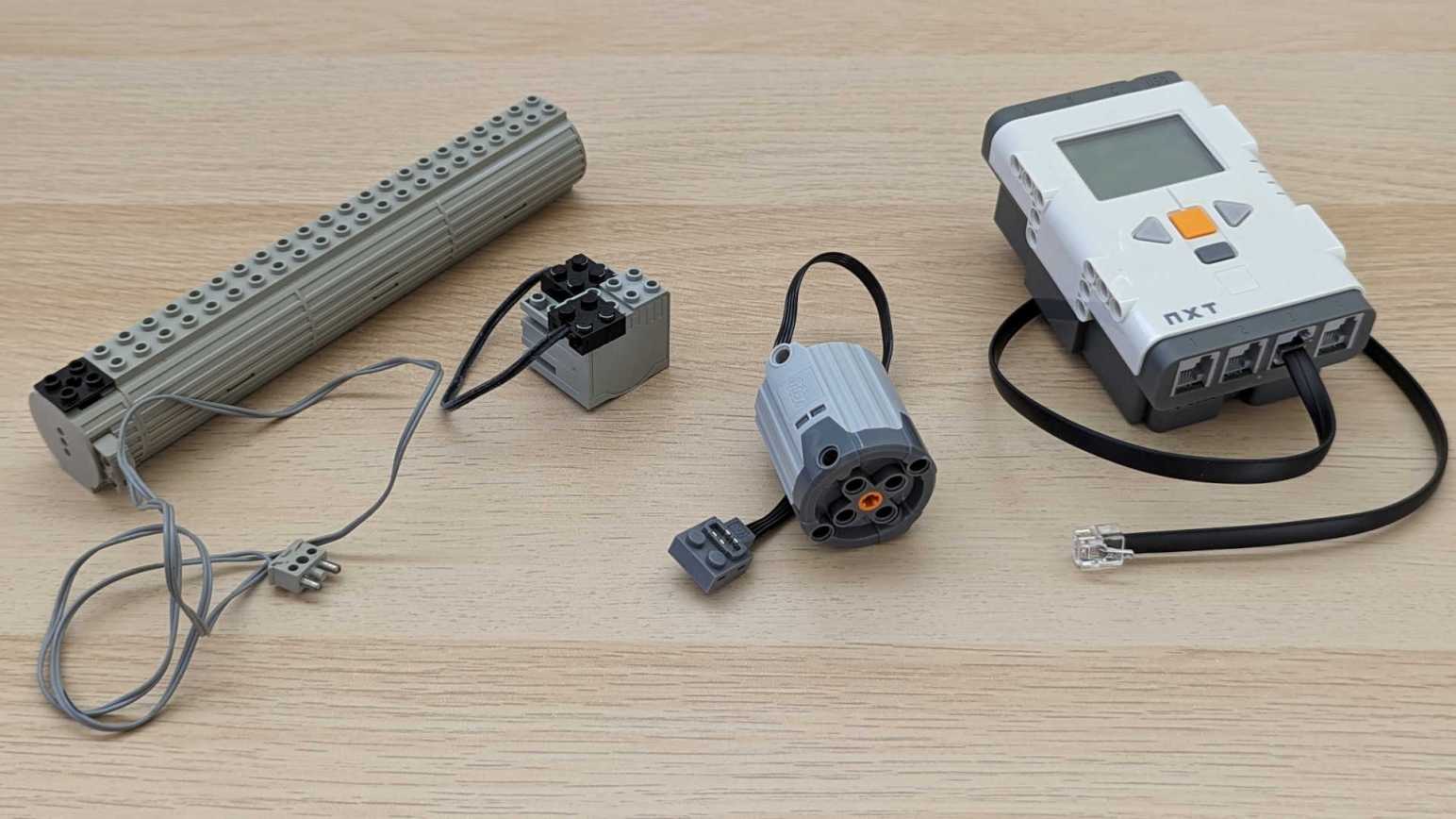 LEGO Electrical Connector Evolution – New Screwdriver