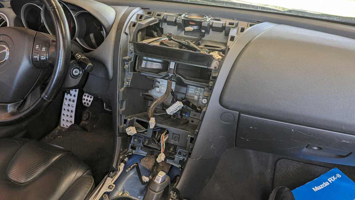 Removing Navigation LCD Assembly from 2004 Mazda RX-8 – New Screwdriver