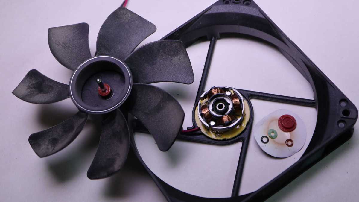 Two Broken 120mm 12VDC PC Cooling Fans – New Screwdriver