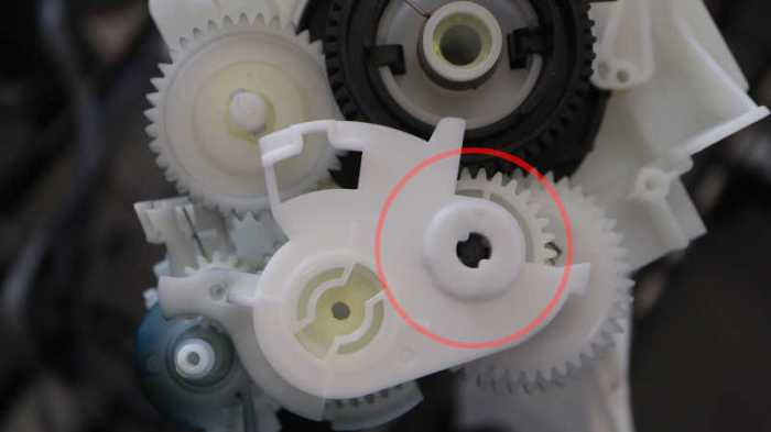 MX340 Paper Feed Gear Shifter – New Screwdriver