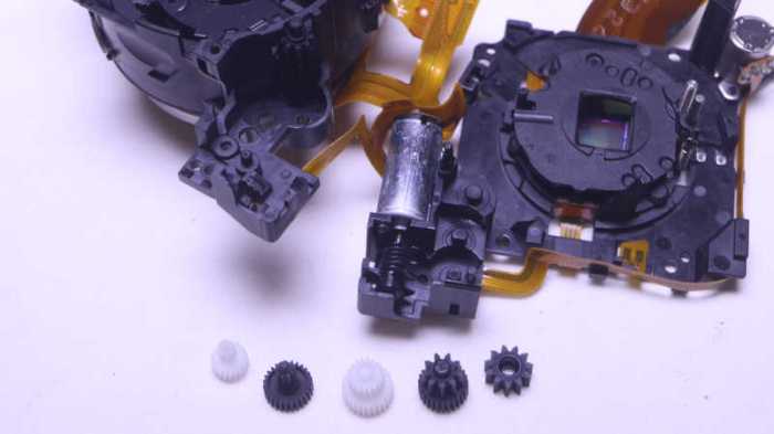 Canon PowerShot SD1100 IS: Lens Deploy/Retract Gearbox Pass Inspection ...